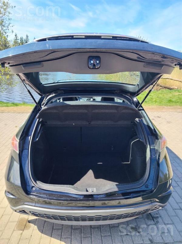 Melns Honda Civic 2007 Rīga, ar dzinēja tilpumu 1.80 L un nobraukumu 240 tūkst. km par 1850 €, foto 10 vietnē AUTOMOTO.COM.LV