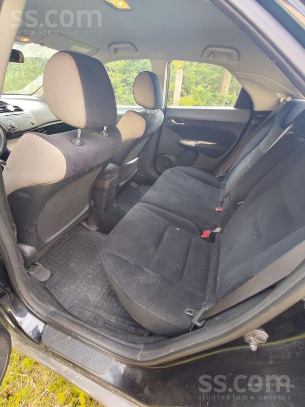 Melns Honda Civic 2007 Rīga, ar dzinēja tilpumu 1.80 L un nobraukumu 240 tūkst. km par 1750 €, foto 6 vietnē AUTOMOTO.COM.LV