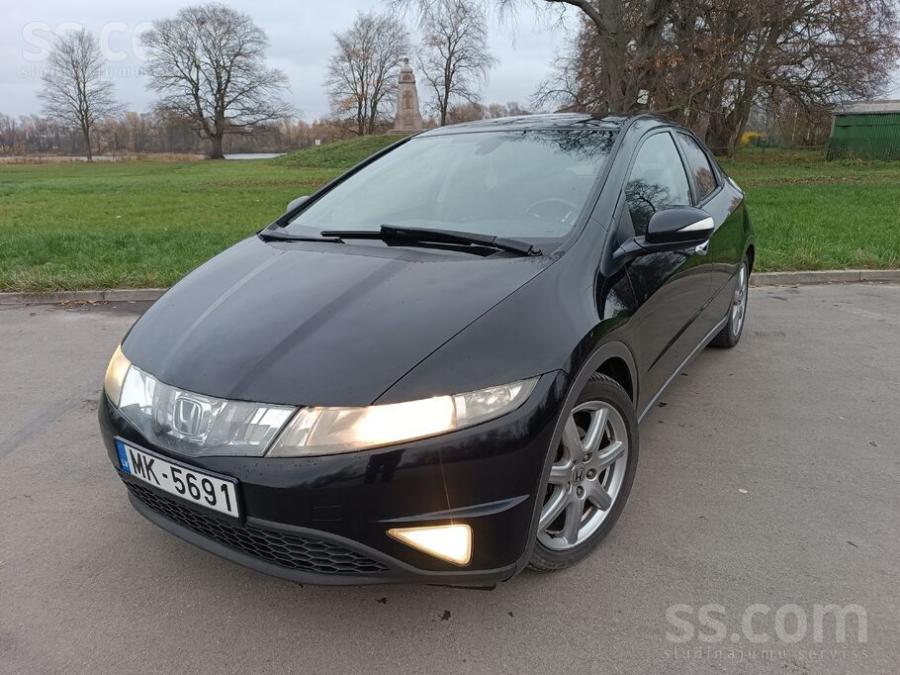 Melns Honda Civic 2007 Rīga, ar dzinēja tilpumu 2.20 L un nobraukumu 265 tūkst. km par 1950 €, foto 1 vietnē AUTOMOTO.COM.LV