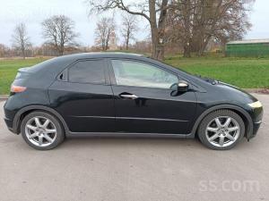 Melns Honda Civic 2007 Rīga, ar dzinēja tilpumu 2.20 L un nobraukumu 265 tūkst. km par 1950 €, foto 3 vietnē AUTOMOTO.COM.LV