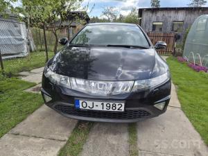 Melns Honda Civic 2007 Rīga, ar dzinēja tilpumu 1.80 L un nobraukumu 251 tūkst. km par 1650 €, foto 5 vietnē AUTOMOTO.COM.LV