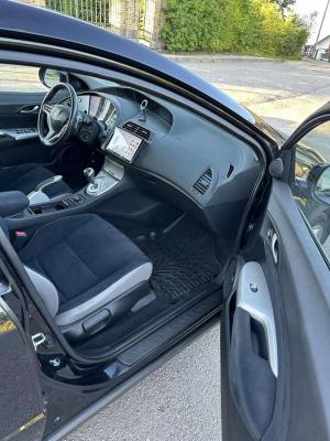 Melns Honda Civic 2007 Viļņa, ar dzinēja tilpumu 1.80 L un nobraukumu 172 tūkst. km par 2950 €, foto 11 vietnē AUTOMOTO.COM.LV