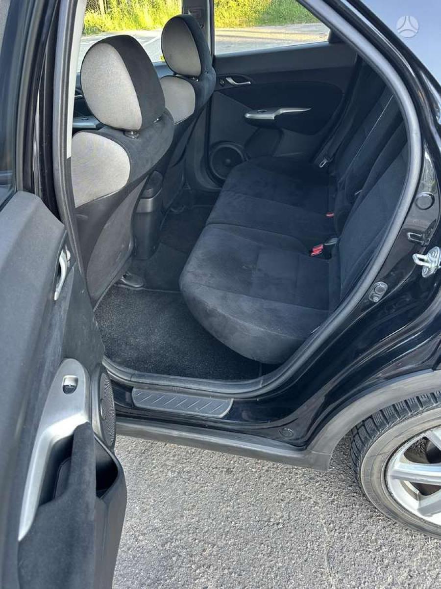 Melns Honda Civic 2007 Viļņa, ar dzinēja tilpumu 1.80 L un nobraukumu 172 tūkst. km par 2950 €, foto 13 vietnē AUTOMOTO.COM.LV