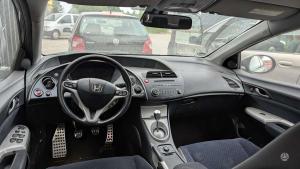Black Honda Civic 2007 in Klaipeda, with an engine capacity of 2.20 L and mileage of 235 thousand km for 900 €, photo 9 on AUTOMOTO.COM.LV