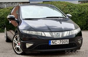 Melns Honda Civic 2007 Jelgava, ar dzinēja tilpumu 2.20 L un nobraukumu 309 tūkst. km par 1950 €, foto 3 vietnē AUTOMOTO.COM.LV