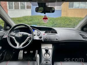 Melns Honda Civic 2007 Jelgava, ar dzinēja tilpumu 2.20 L un nobraukumu 309 tūkst. km par 1950 €, foto 13 vietnē AUTOMOTO.COM.LV