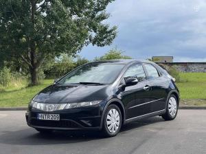Black Honda Civic 2007 in Vilnius, with an engine capacity of 1.34 L and mileage of 236 thousand km for 2000 €, photo 3 on AUTOMOTO.COM.LV