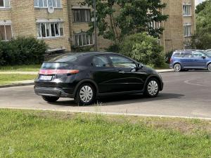 Black Honda Civic 2007 in Vilnius, with an engine capacity of 1.34 L and mileage of 236 thousand km for 2000 €, photo 4 on AUTOMOTO.COM.LV