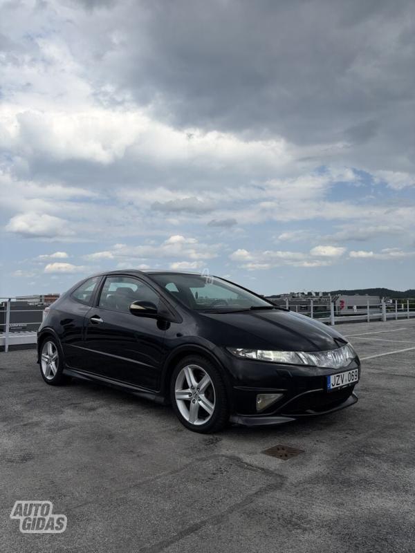Melns Honda Civic 2007 Viļņa, ar dzinēja tilpumu 2.20 L un nobraukumu 288 tūkst. km par 2400 €, foto 3 vietnē AUTOMOTO.COM.LV