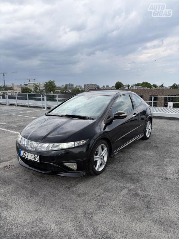 Melns Honda Civic 2007 Viļņa, ar dzinēja tilpumu 2.20 L un nobraukumu 288 tūkst. km par 2290 €, foto 2 vietnē AUTOMOTO.COM.LV