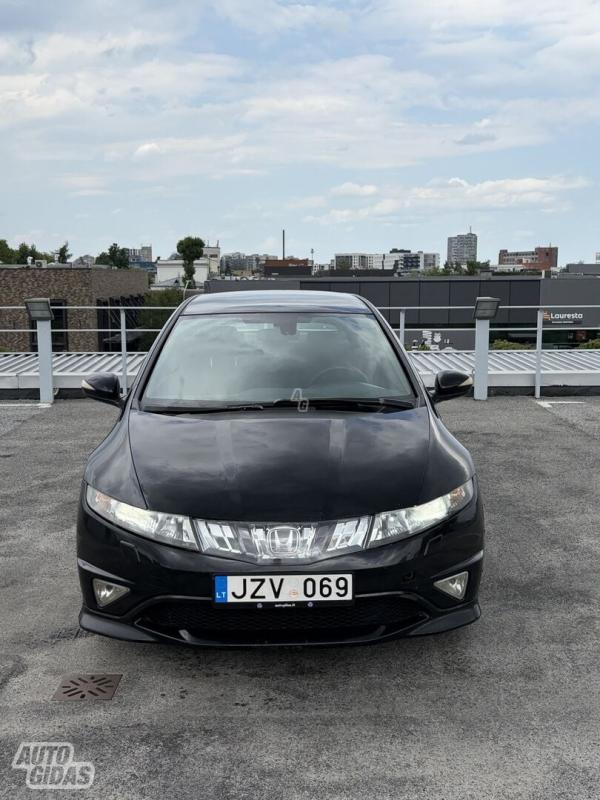 Melns Honda Civic 2007 Viļņa, ar dzinēja tilpumu 2.20 L un nobraukumu 288 tūkst. km par 2290 €, foto 3 vietnē AUTOMOTO.COM.LV