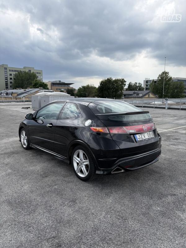 Melns Honda Civic 2007 Viļņa, ar dzinēja tilpumu 2.20 L un nobraukumu 288 tūkst. km par 2290 €, foto 6 vietnē AUTOMOTO.COM.LV
