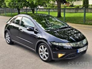 Black Honda Civic 2007 in Riga, with an engine capacity of 1.80 L and mileage of 147 thousand km for 3200 €, photo 3 on AUTOMOTO.COM.LV