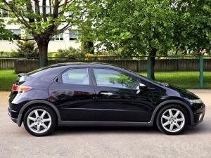 Black Honda Civic 2007 in Riga, with an engine capacity of 1.80 L and mileage of 147 thousand km for 3200 €, photo 7 on AUTOMOTO.COM.LV