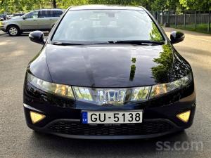 Black Honda Civic 2007 in Riga, with an engine capacity of 1.80 L and mileage of 147 thousand km for 3200 €, photo 18 on AUTOMOTO.COM.LV