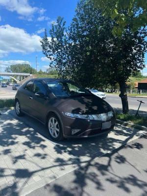 Black Honda Civic 2007 in Kedainiai, with an engine capacity of 1.80 L and mileage of 410 thousand km for 900 €, photo  on AUTOMOTO.COM.LV