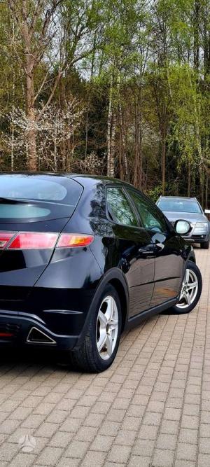 Melns Honda Civic 2007 Viļņa, ar dzinēja tilpumu 2.20 L un nobraukumu 286 tūkst. km par 2200 €, foto 12 vietnē AUTOMOTO.COM.LV
