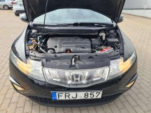 Melns Honda Civic 2007 Viļņa, ar dzinēja tilpumu 2.20 L un nobraukumu 286 tūkst. km par 2200 €, foto 23 vietnē AUTOMOTO.COM.LV