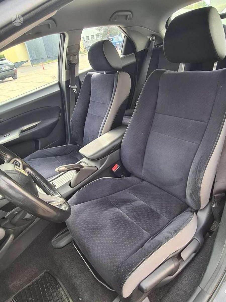 Melns Honda Civic 2007 Viļņa, ar dzinēja tilpumu 2.20 L un nobraukumu 286 tūkst. km par 2200 €, foto 28 vietnē AUTOMOTO.COM.LV