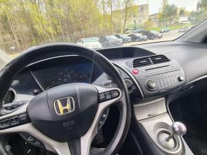 Melns Honda Civic 2007 Viļņa, ar dzinēja tilpumu 2.20 L un nobraukumu 286 tūkst. km par 2200 €, foto 34 vietnē AUTOMOTO.COM.LV