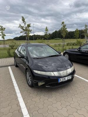 Melns Honda Civic 2007 Kauņa, ar dzinēja tilpumu 1.80 L un nobraukumu 2 tūkst. km par 999 €, foto 4 vietnē AUTOMOTO.COM.LV