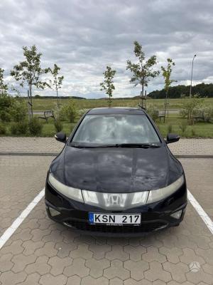 Melns Honda Civic 2007 Kauņa, ar dzinēja tilpumu 1.80 L un nobraukumu 2 tūkst. km par 999 €, foto 5 vietnē AUTOMOTO.COM.LV