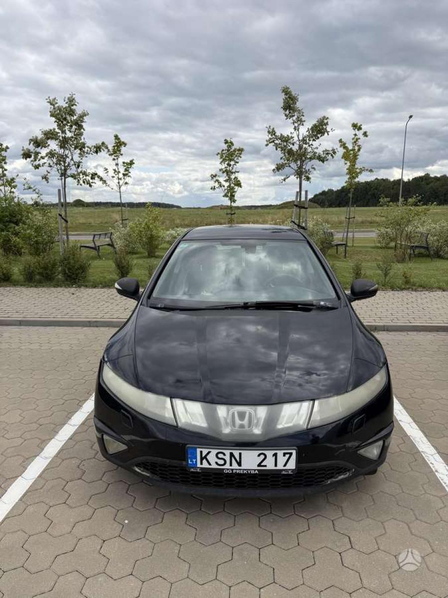 Melns Honda Civic 2007 Kauņa, ar dzinēja tilpumu 1.80 L un nobraukumu 2 tūkst. km par 999 €, foto 5 vietnē AUTOMOTO.COM.LV