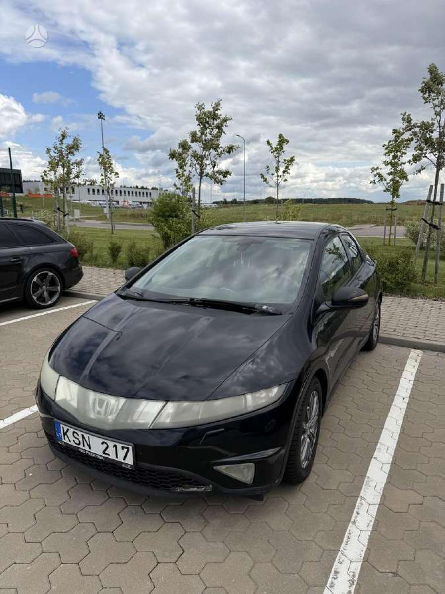 Melns Honda Civic 2007 Kauņa, ar dzinēja tilpumu 1.80 L un nobraukumu 2 tūkst. km par 999 €, foto 6 vietnē AUTOMOTO.COM.LV