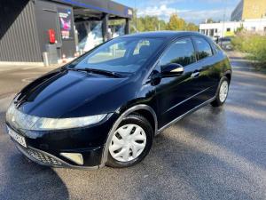 Melns Honda Civic 2007 Viļņa, ar dzinēja tilpumu 2.20 L un nobraukumu 251 tūkst. km par 690 €, foto 10 vietnē AUTOMOTO.COM.LV