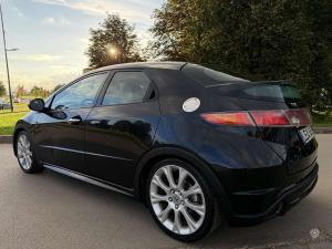 Black Honda Civic 2007 in Kaunas, with an engine capacity of 2.20 L and mileage of 362 thousand km for 2450 €, photo 4 on AUTOMOTO.COM.LV