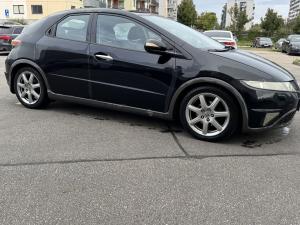 Melns Honda Civic 2007 Viļņa, ar dzinēja tilpumu 1.80 L un nobraukumu 213 tūkst. km par 2200 €, foto 10 vietnē AUTOMOTO.COM.LV