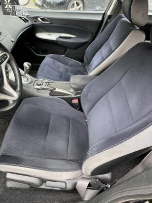 Melns Honda Civic 2007 Viļņa, ar dzinēja tilpumu 1.80 L un nobraukumu 213 tūkst. km par 2200 €, foto 13 vietnē AUTOMOTO.COM.LV