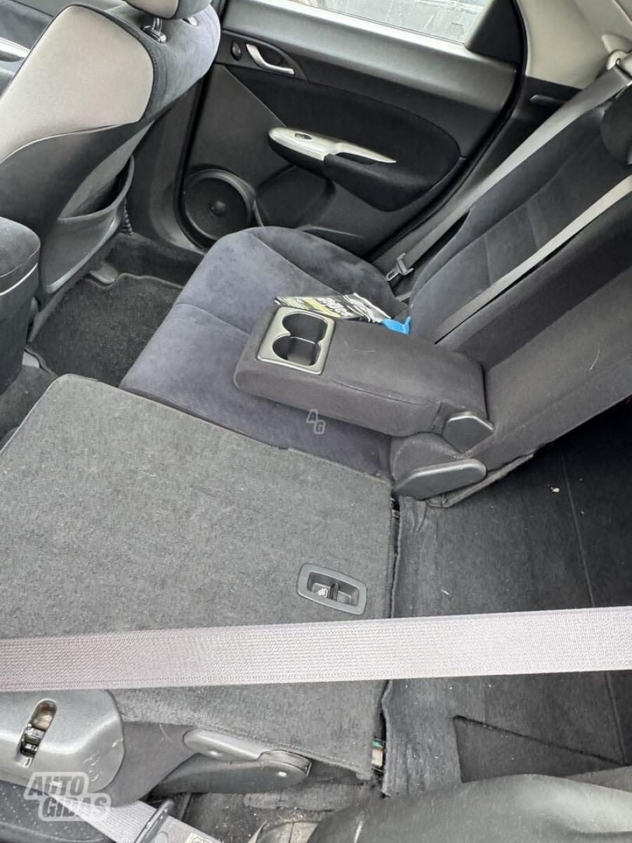 Melns Honda Civic 2007 Viļņa, ar dzinēja tilpumu 1.80 L un nobraukumu 213 tūkst. km par 2200 €, foto 18 vietnē AUTOMOTO.COM.LV