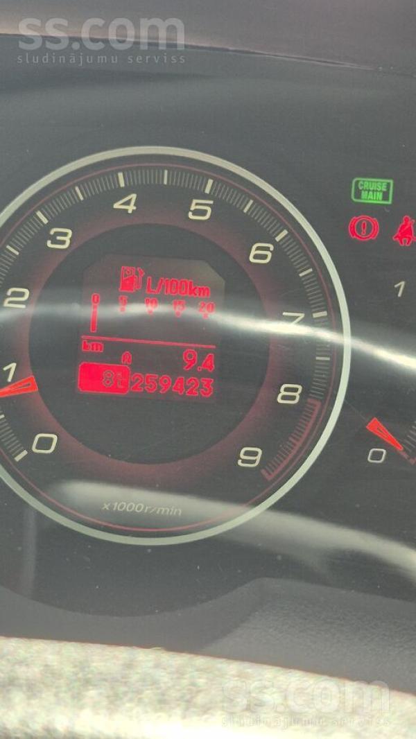 Black Honda Civic 2007 in Riga, with an engine capacity of 2.00 L and mileage of 260 thousand km for 6200 €, photo 5 on AUTOMOTO.COM.LV