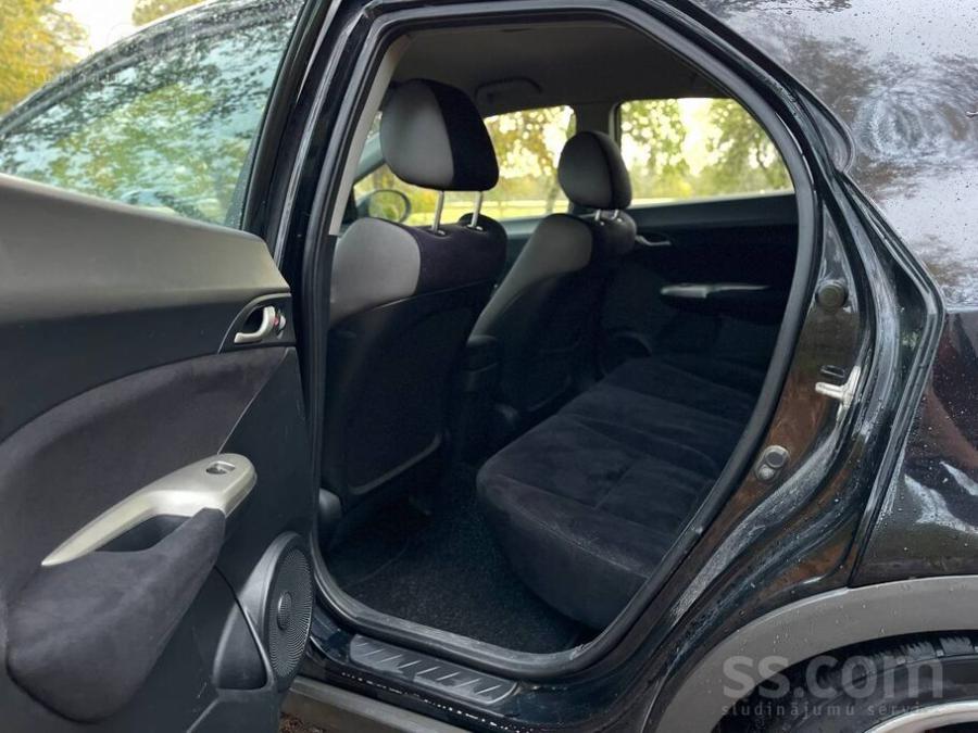 Melns Honda Civic 2007 Rīga, ar dzinēja tilpumu 1.80 L un nobraukumu 249 tūkst. km par 2550 €, foto 7 vietnē AUTOMOTO.COM.LV