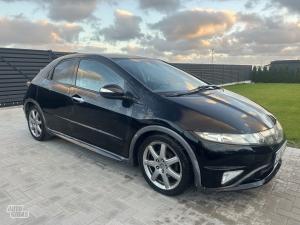 Black Honda Civic 2007 in Klaipeda, with an engine capacity of 2.20 L and mileage of 198 thousand km for 1899 €, photo 4 on AUTOMOTO.COM.LV