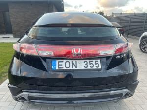 Black Honda Civic 2007 in Klaipeda, with an engine capacity of 2.20 L and mileage of 198 thousand km for 1899 €, photo 7 on AUTOMOTO.COM.LV