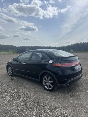 Black Honda Civic 2008 in Riga, with an engine capacity of 2.20 L and mileage of 249 thousand km for 3000 €, photo 4 on AUTOMOTO.COM.LV