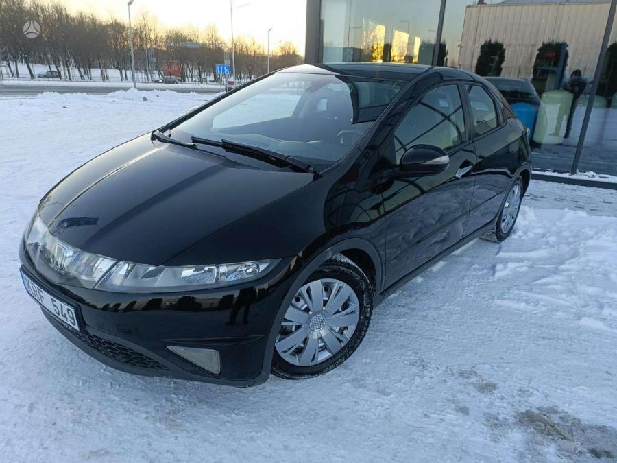 Melns Honda Civic 2008 Klaipėda, ar dzinēja tilpumu 1.80 L un nobraukumu 252 tūkst. km par 2990 €, foto 4 vietnē AUTOMOTO.COM.LV