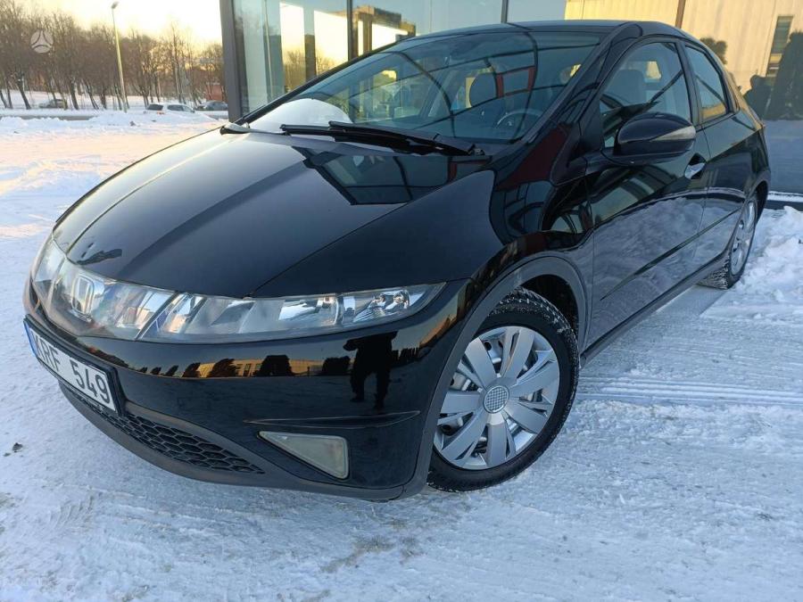 Melns Honda Civic 2008 Klaipėda, ar dzinēja tilpumu 1.80 L un nobraukumu 252 tūkst. km par 2990 €, foto 12 vietnē AUTOMOTO.COM.LV