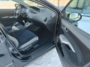Melns Honda Civic 2008 Klaipėda, ar dzinēja tilpumu 1.80 L un nobraukumu 252 tūkst. km par 2990 €, foto 22 vietnē AUTOMOTO.COM.LV