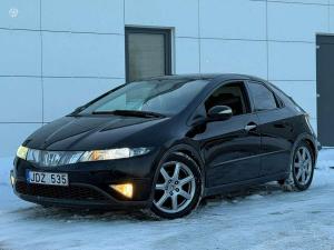 Melns Honda Civic 2008 Kauņa, ar dzinēja tilpumu 2.20 L un nobraukumu 383 tūkst. km par 2000 €, foto  vietnē AUTOMOTO.COM.LV
