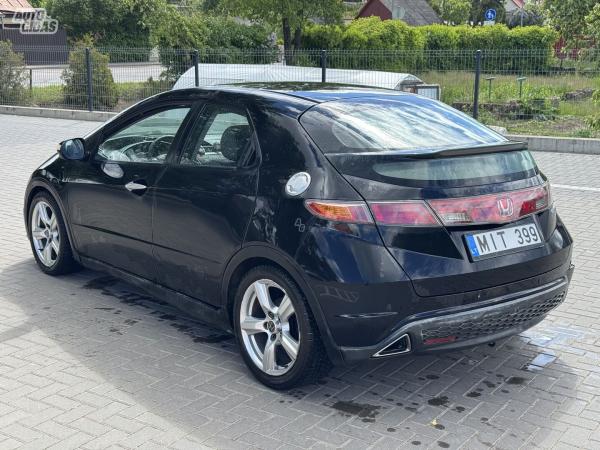 Melns Honda Civic 2008 Ukmergė, ar dzinēja tilpumu 2.20 L un nobraukumu 300 tūkst. km par 650 €, foto 3 vietnē AUTOMOTO.COM.LV