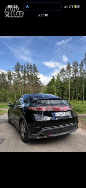 Black Honda Civic 2008 in Alytus, with an engine capacity of 2.00 L and mileage of 397 thousand km for 1450 €, photo 8 on AUTOMOTO.COM.LV