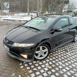 Black Honda Civic 2008 in Jurmala, with an engine capacity of 2.20 L and mileage of 259 thousand km for 3200 €, photo 5 on AUTOMOTO.COM.LV