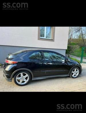Melns Honda Civic 2008 Jūrmala, ar dzinēja tilpumu 2.20 L un nobraukumu 257 tūkst. km par 2790 €, foto 4 vietnē AUTOMOTO.COM.LV