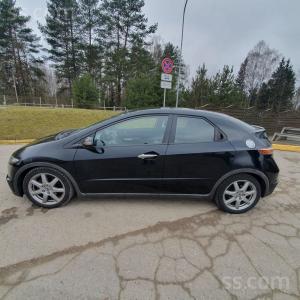 Melns Honda Civic 2008 Rīga, ar dzinēja tilpumu 2.20 L un nobraukumu 290 tūkst. km par 2700 €, foto 7 vietnē AUTOMOTO.COM.LV