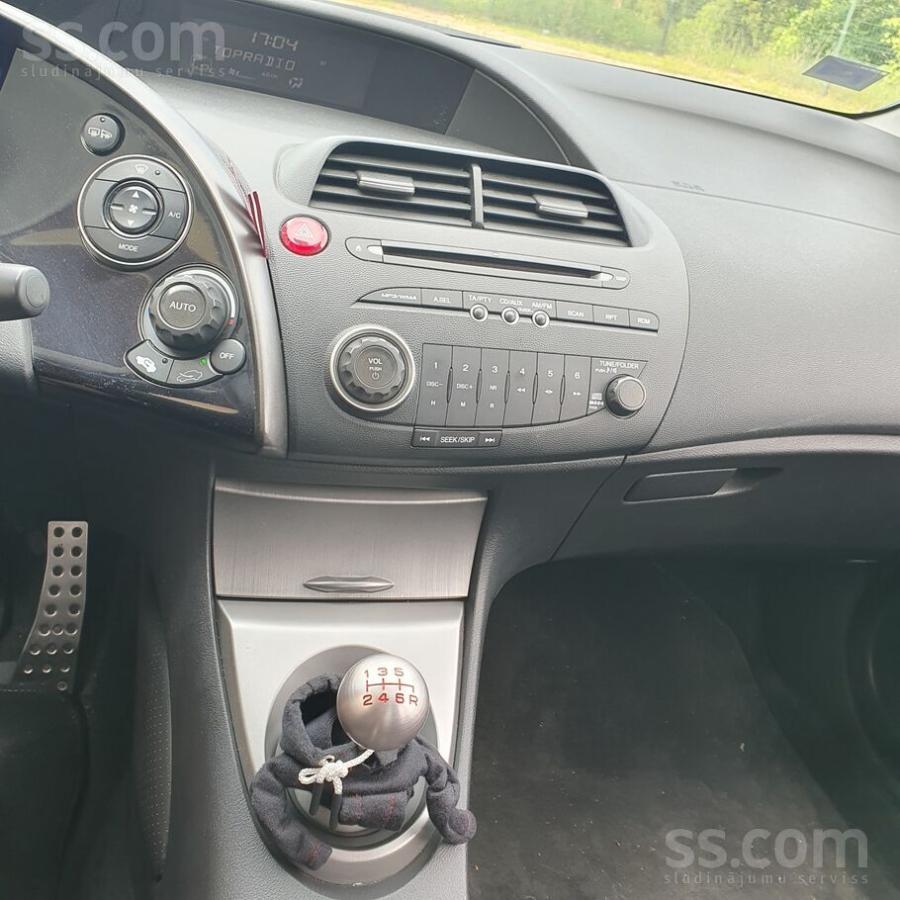 Melns Honda Civic 2008 Rīga, ar dzinēja tilpumu 2.20 L un nobraukumu 290 tūkst. km par 2700 €, foto 10 vietnē AUTOMOTO.COM.LV