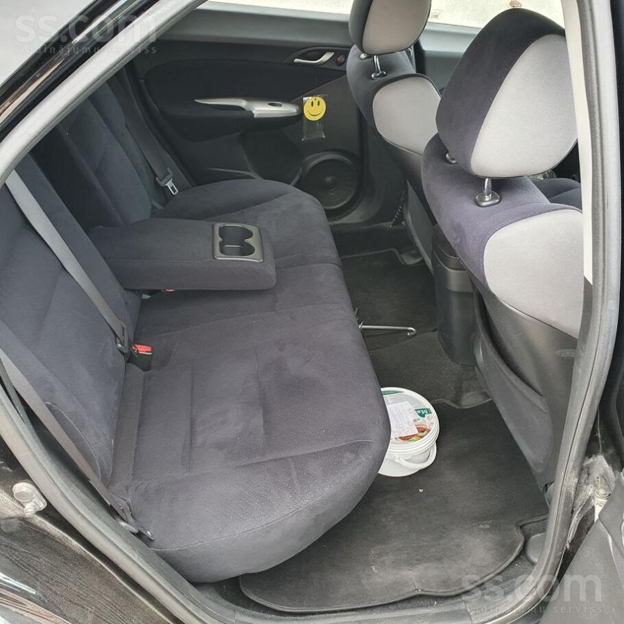 Melns Honda Civic 2008 Rīga, ar dzinēja tilpumu 2.20 L un nobraukumu 290 tūkst. km par 2700 €, foto 11 vietnē AUTOMOTO.COM.LV
