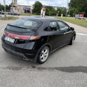 Black Honda Civic 2008 in Limbazi, with an engine capacity of 2.20 L and mileage of 307 thousand km for 1650 €, photo 5 on AUTOMOTO.COM.LV